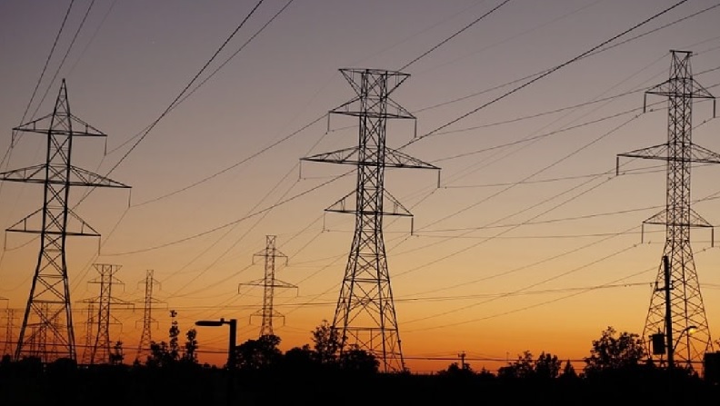 पाकिस्तानची बत्ती गुल्ल; राजधानी इस्लामाबादसह अनेक शहरं अंधारात ...